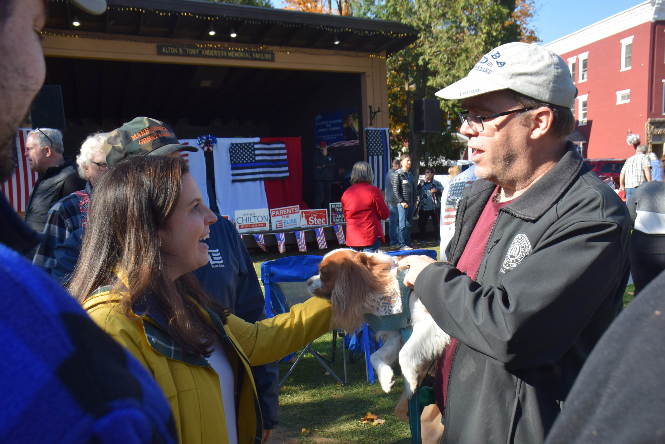 GOP rally attracts supporters, protestors | News, Sports, Jobs ...